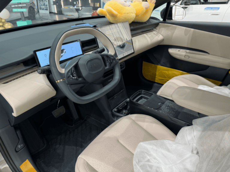 LYNK & CO Z20 Review: Specs, Features, Range and Price